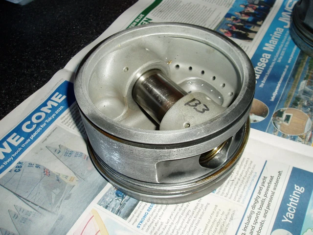 ROLLS-ROYCE MERLIN ENGINE piston £195.00 - PicClick UK