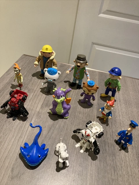 MEDIUM AND MINI figures Bob The Builder Noddy Transformers Postman Pat ...