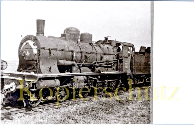 FOTO-SNCF 230 B 774 als DRB-Leihlok abgestellt in Kröhstorf (Bay) 1948 ...
