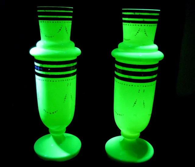 2 STUNNING LARGE VICTORIAN HAND PAINTED URANIUM GREEN GLASS VASE 33cm ...