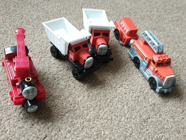 THOMAS THE TANK Engine Die Cast Magnetic Engines Bundle £6.76 - PicClick UK