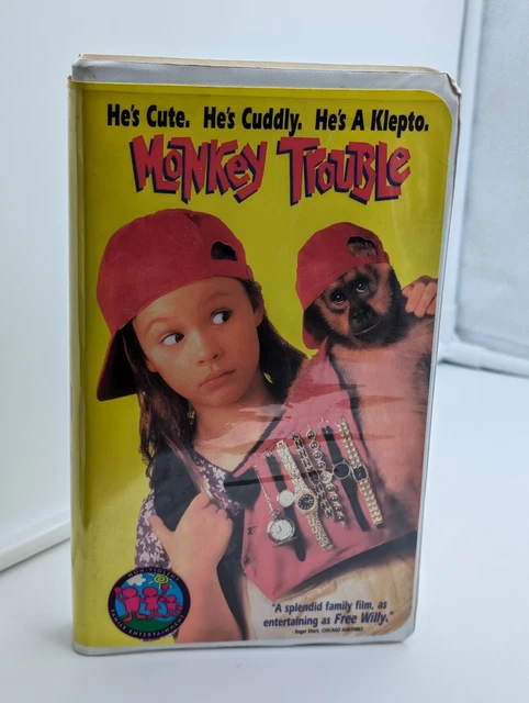 MONKEY TROUBLE (VHS, 1994) Thora Birch Mimi Rogers Harvey Keitel $5.00 ...