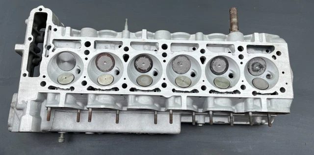 MERCEDES M110 / 280 engine valve cylinder head 1100160610 280C 280S ...