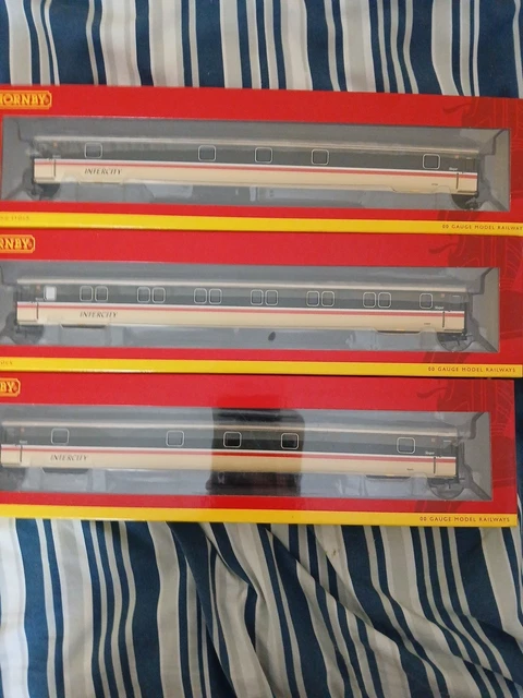 HORNBY R40039 R40039A R40039B BR Intercity Mk3 Sleeper Coaches £83.90 ...