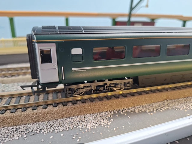 HORNBY GWR MK3 green Coach Brand new and unused £29.36 - PicClick UK