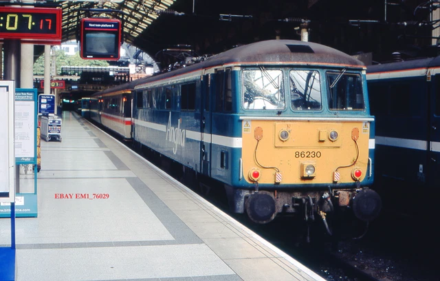 ORIGINAL 35MM SLIDE: Class 86 86230 @ London Liverpool Street 2003 £0. ...