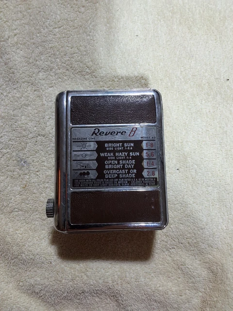 VINTAGE REVERE 8 Model 40 8mm Wind Up Magazine Cine Movie Camera w ...