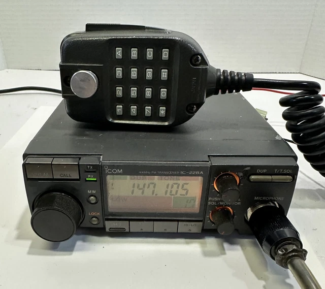 ICOM IC 228A 2 Meter Mobile Transceiver Ham Radio VHF/FM DTMF ...