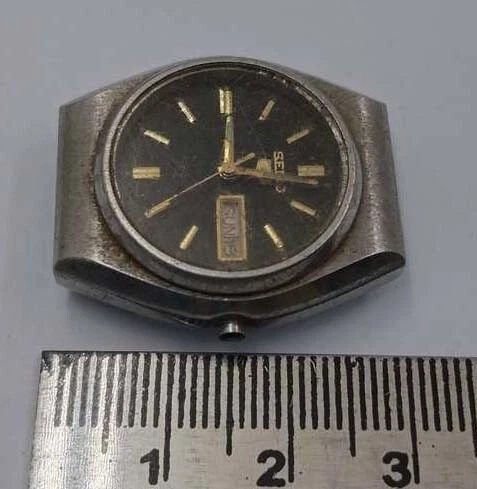 SEIKO NON WORKING Movement For parts/Repair Work O 37046 EUR 20,85 ...
