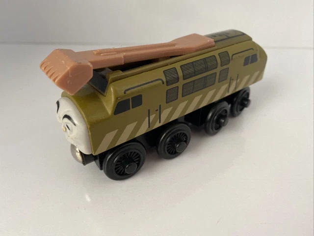 WOODEN THOMAS THE Tank Engine and Friends Trains Diesel 10 Brio ...