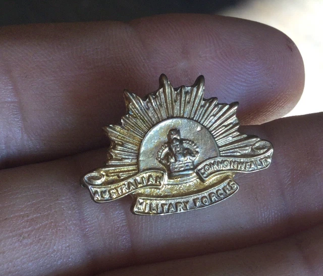 AUSTRALIAN MILITARY RISING SUN Lapel BADGE Brass Pin Commonwealth ...