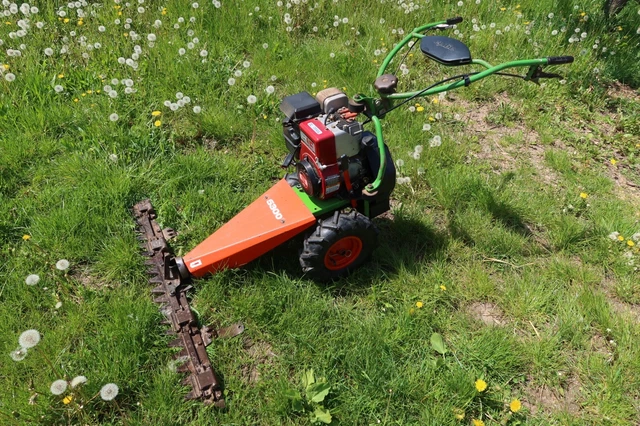 AGRIA 5300 BALKENMÄHER, plus zweiter Messerbalken, Fahrgestell, etc ...