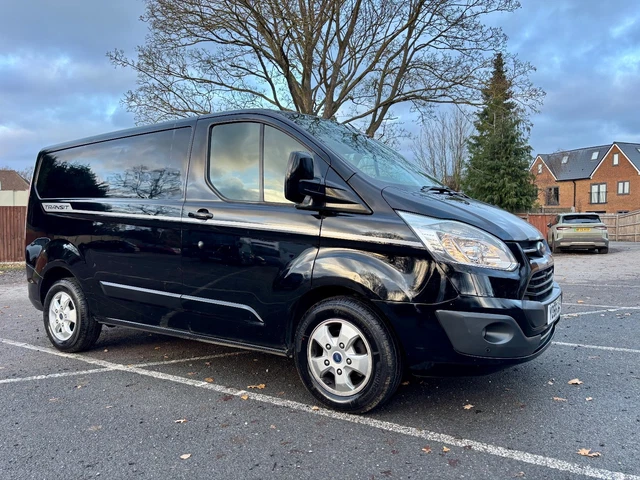 FORD TRANSIT CUSTOM Limlited 2017, NEW ENGINE 50k MILES! NO VAT. £5,750 ...