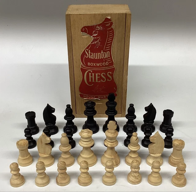 VINTAGE STAUNTON BOXWOOD Chess Set House Martin Complete Wooden Box £15 ...