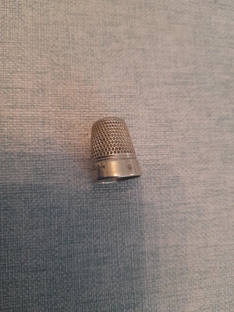 CHARLES EDWARDS ILLES 1890 Silver Thimble Queens Record Thimble Best Of ...