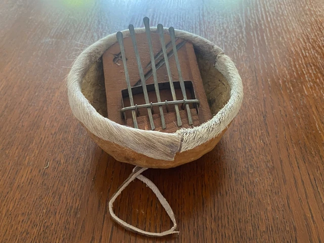 OLD AFRICAN ZIMBABWEAN Shona Mbira in Calabash Musical Instrument £28. ...