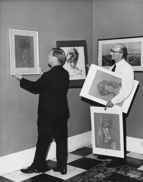BROADCASTER DANIEL FARSON hangs portraits of Adele de Havill - 1963 Old ...
