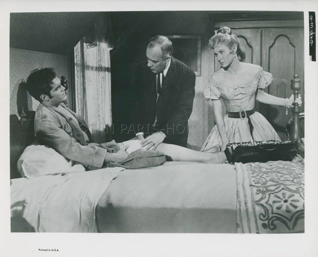 JEFFREY HUNTER VIRGINIA Mayo The Proud Ones 1956 Photo Original #15 EUR ...