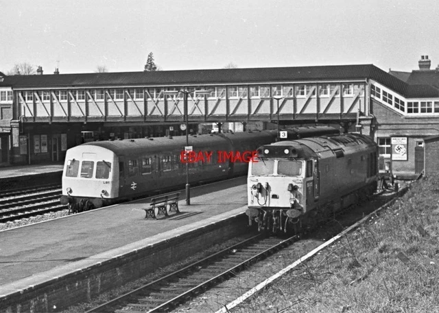 PHOTO CLASS 50 And Dmu At Newbury £1.85 - PicClick UK
