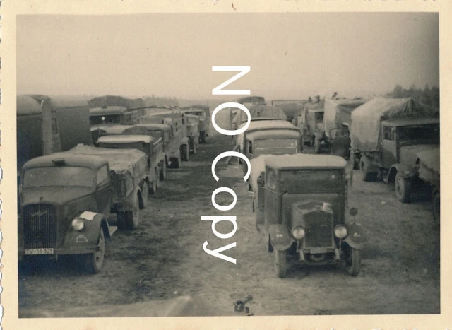 FOTO WK2 POLEN Gebirgsjäger Pionier Battalion 82 - Beute Fahrzeuge X122 ...