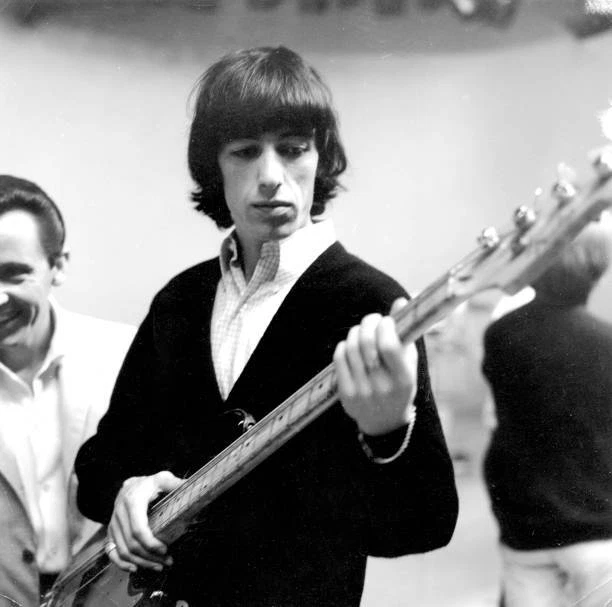 BASSIST BILL WYMAN Of The Rolling Stones 1965 OLD MUSIC PHOTO $9.00 ...