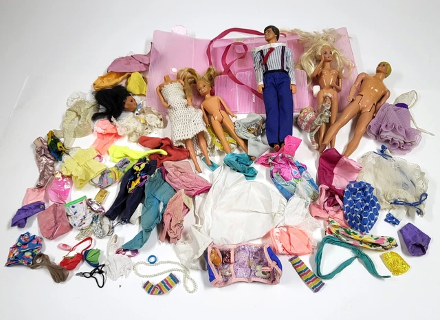 VÊTEMENTS ET ACCESSOIRES De Poupée Barbie Vintage Lot Années 1980 AX370 EUR 159,24 - PicClick FR