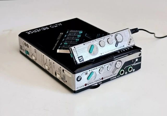 RARE AIWA HS-G08 Walkman Personal Cassette Player Working With Remote ...