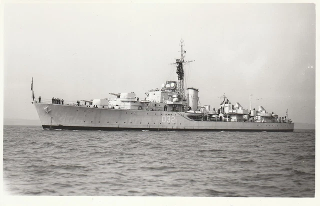 ORIGINAL ROYAL NAVY Photograph. HMS "Roebuck" Destroyer. WW2. Spithead ...