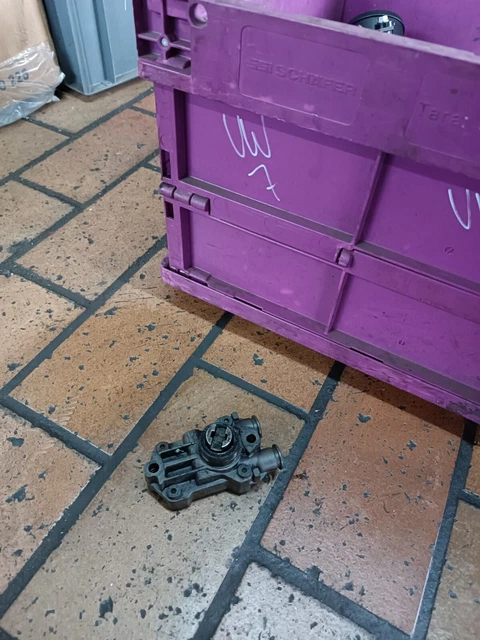 ORIGINAL MERCEDES-BENZ SPRINTER 902 211 CDI Pompe à Carburant ...