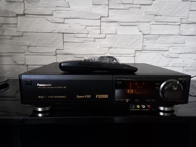 PANASONIC NV-FS200 S-VHS Videoregistratore con Telecomando EUR 399,00 ...