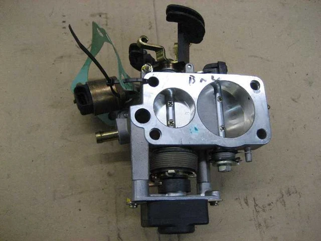 BMW BING CARBURATEUR Clapet D'Étranglement Pompe D'Injection B1 042 078 ...