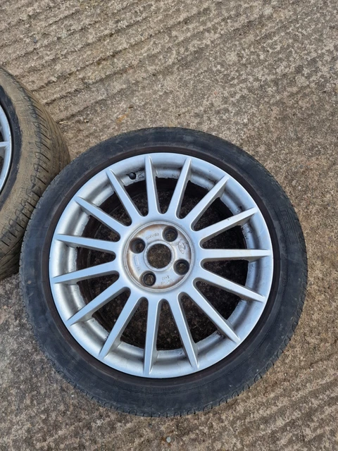 FORD FOCUS ST170 Wheels.will Need Tyres.2 Are Bald 2 Are Low.4 Centre ...