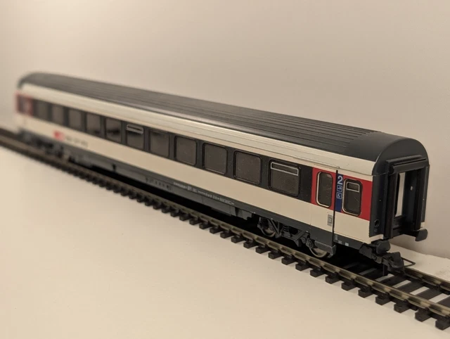 ROCO HO GAUGE SBB CFF FFS 2nd Class Passenger Coach – Swiss Federal ...