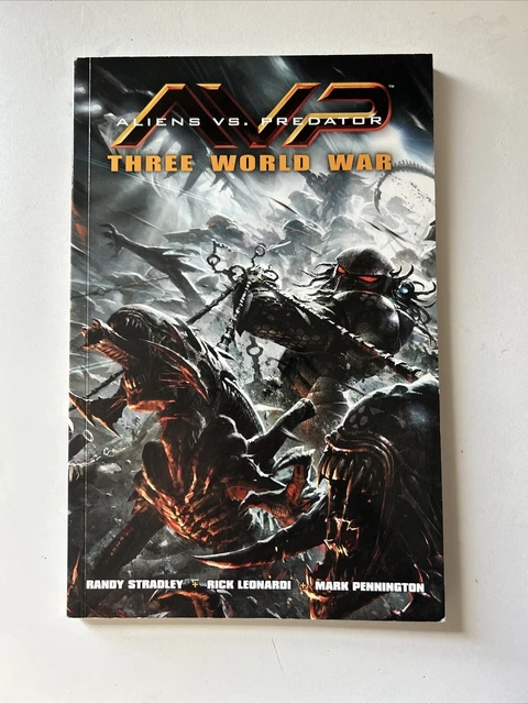 ALIENS VS PREDATOR Three World War OOP TPB AvP Colonial Marines DARK ...