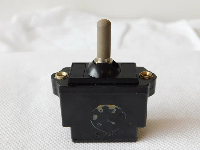 EX RAF AIRCRAFT Cockpit On/Off Switch, Spring Return, Ref No 5CW/7544 ...