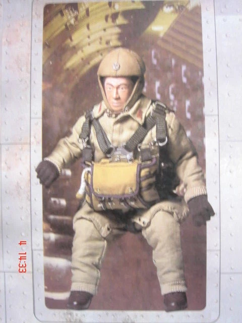 IN THE PAST Toys WWII Imperial Japanese Paratrooper working parachute 1 ...