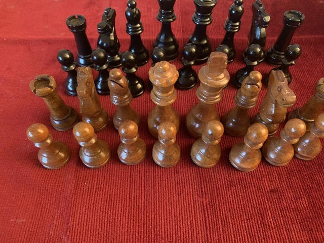 VINTAGE WOOD CHESS Set Staunton Style Design with Vinyl Box $40.00 ...