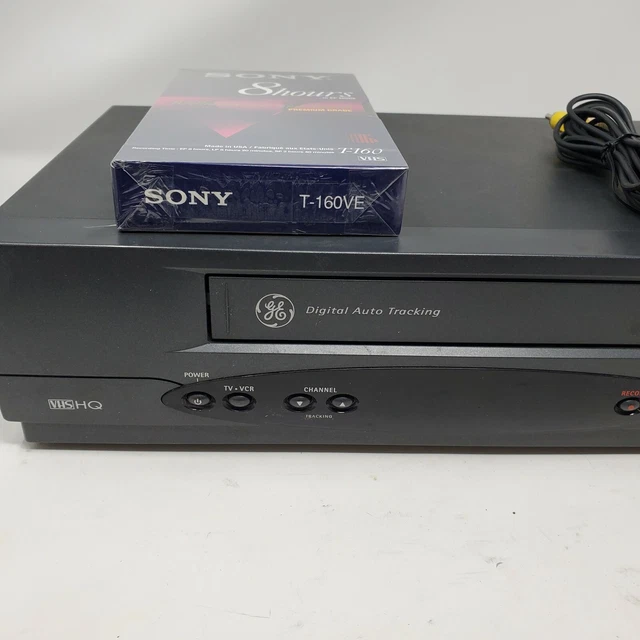 VINTAGE GE VG2050, VHS Video Cassette Recorder with AV Cables and Blank ...