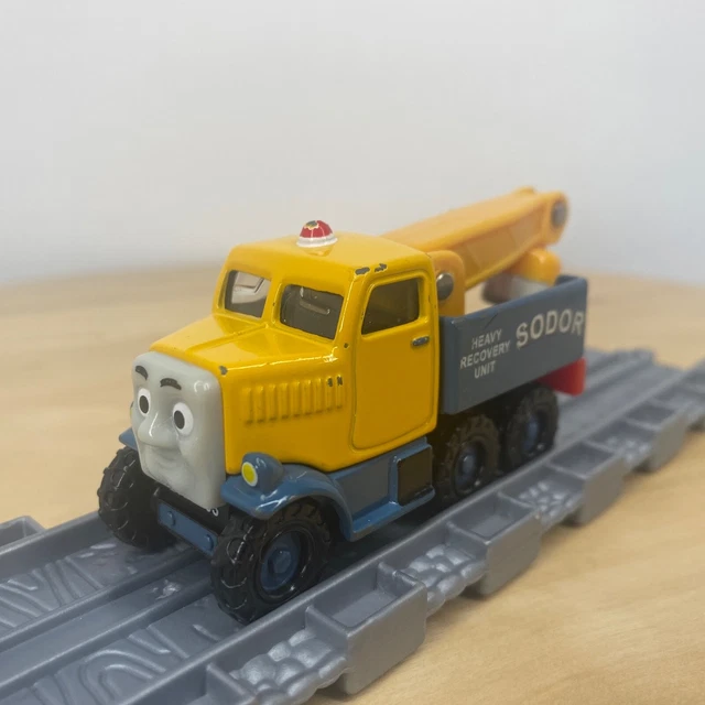LEARNING CURVE THOMAS the Tank Engine Take Along Engine Thomas 2002 £4. ...