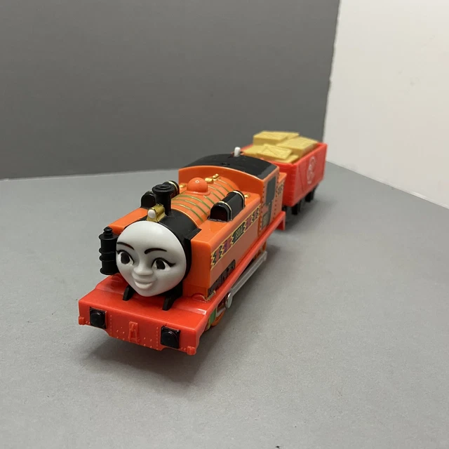 THOMAS THE TANK Engine & Friends Trackmaster REVOLUTION NIA MOTORIZED ...