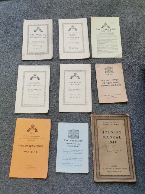 WW2 CIVIL DEFENCE set of 5 1939 public information leaflets and other ...