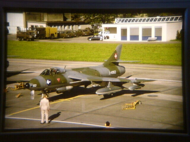 MILITARY AIRCRAFT SLIDE Swiss Air Force Hunter J-4062 Emmen 1994 (szf5 ...