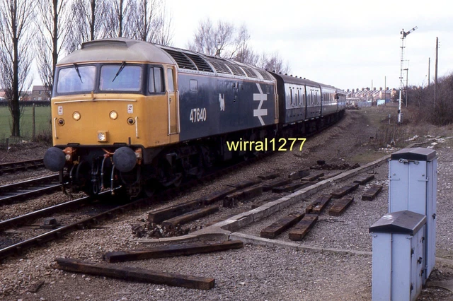6X4 COLOUR RAILWAY photograph Class 47 47640 at Poulton Le Fylde 02.04. ...