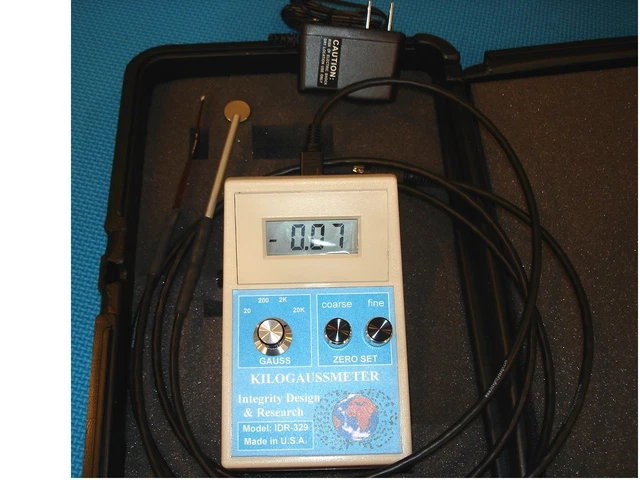 IDR-329-T-UL-A :DC GAUSSMETER avec sonde transversale et axiale ultra ...