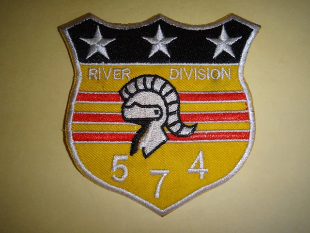 VIETNAM WAR PATCH US Navy Brown Water RIVER DIVISION 574 £10.49 ...