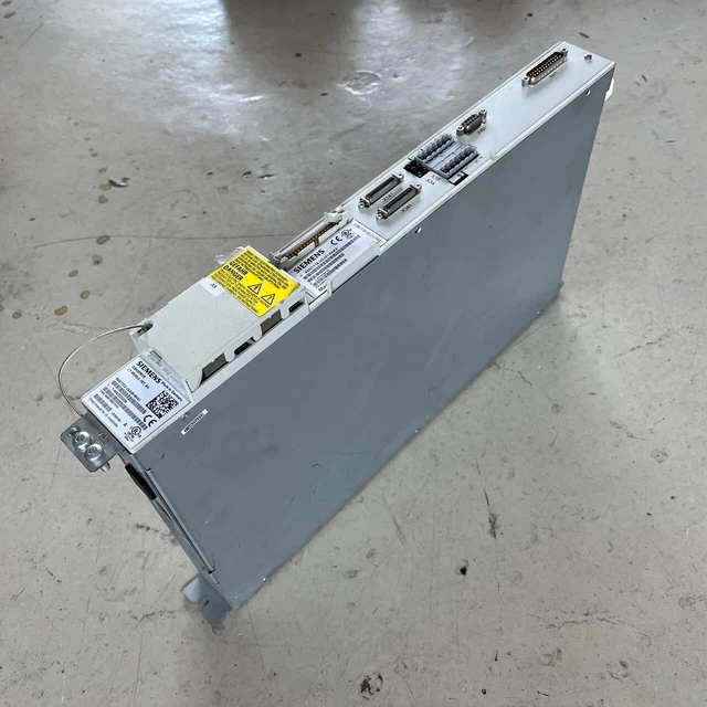 SIEMENS SIMODRIVE LT-MODULO 8A 6SN1123-1A00-0HA1 + 6SN1118-0DJ21-0A2 ...