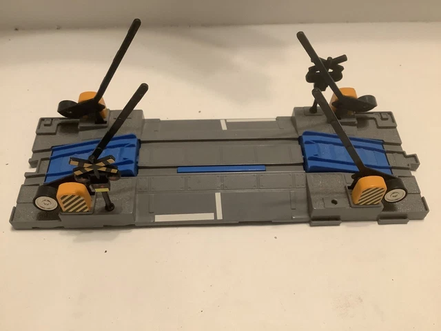 LEVEL CROSSING:TOMY TOMICA Trackmaster Hypercity Thomas Train Set Job ...