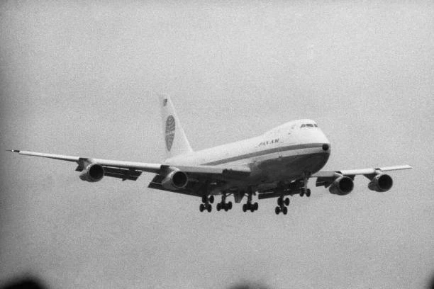 PAN AMERICAN AIRWAYS Massive New Boeing 747 Jumbo Jet Comes In- 1970 ...