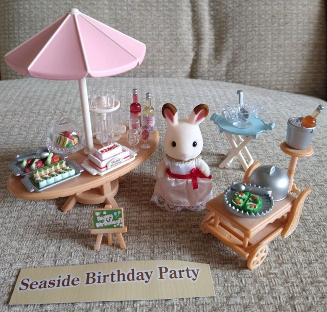 SYLVANIAN FAMILIES SEASIDE BIRTHDAY PARTY SET + Freya Chocolate rabbit ...