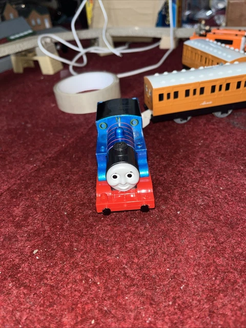 TOMY REAL STEAM steam along Thomas working toy train steaming feature ...